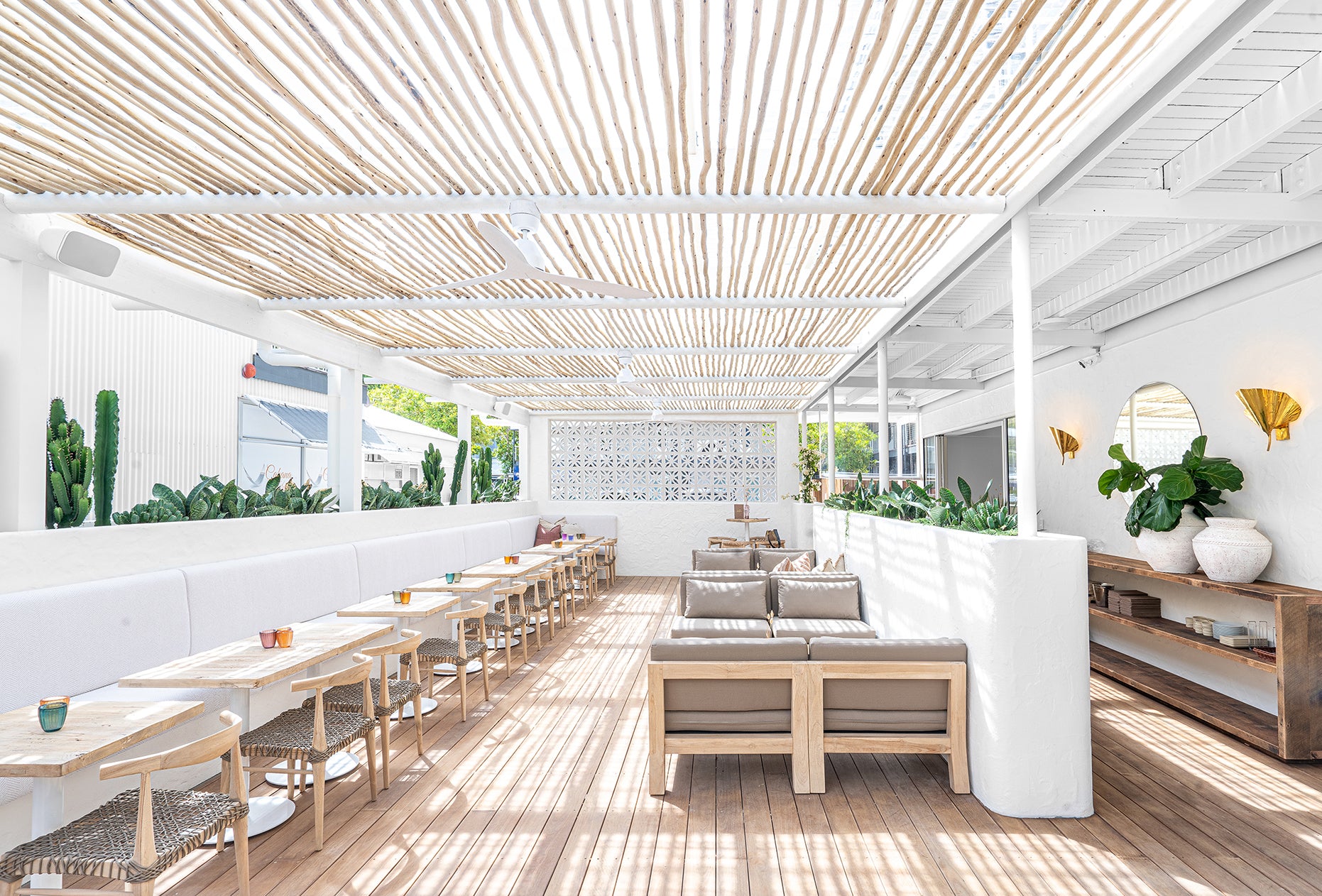 Latte Poles – Uniqwa Collections